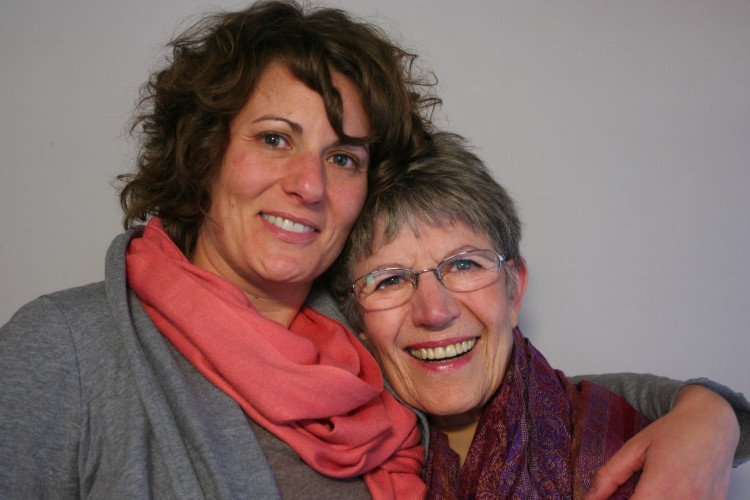 René Foreman and her daughter Michelle - StoryCorps